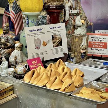 GOLDEN GATE FORTUNE COOKIE FACTORY - Updated June 2025 - 2082 Photos ...