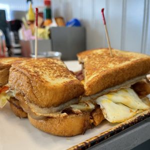 FIRST WATCH - Updated July 2025 - 60 Photos & 21 Reviews - 5353 Belt ...