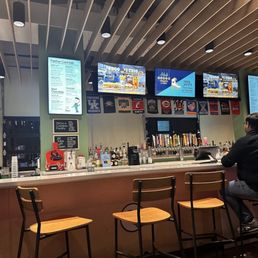 OAKLEY GREENS - Updated December 2025 - 129 Photos & 51 Reviews - 3065 ...