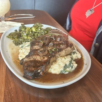 THE CRUNKLETON - Updated October 2025 - 72 Photos & 24 Reviews - 403 W ...