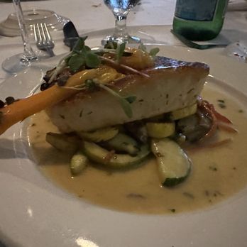 AVERNA - Updated August 2025 - 52 Photos & 44 Reviews - 17 Purdy Ave ...