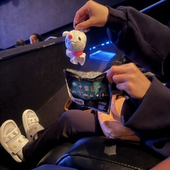 AMC COLUMBIA 14 - Updated January 2026 - 204 Photos & 258 Reviews ...