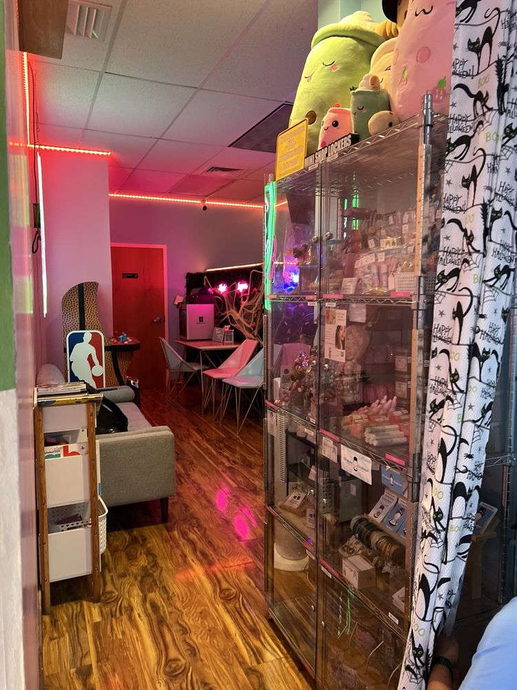 THE BOBA ROOM - Updated November 2025 - 86 Photos & 17 Reviews - 94-300 ...