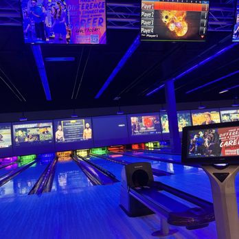 MAIN EVENT TEMPE - Updated December 2025 - 402 Photos & 569 Reviews ...