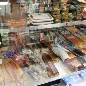 LAKESIDE DELI & MORE - 13 Reviews - Delis - 4888 St Paul Blvd ...