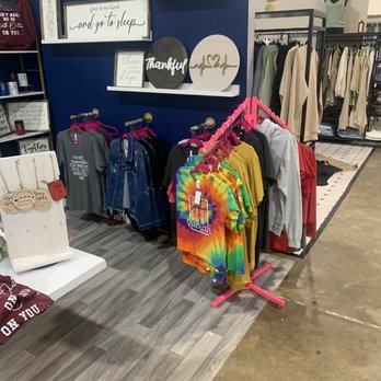 PAINTED TREE BOUTIQUES - MEMPHIS - Updated January 2026 - 42 Photos ...