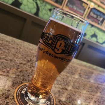 CAPITOL BEER AND TAP ROOM - Updated December 2025 - 204 Photos & 230 ...