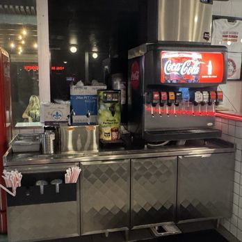 MAIN BURGER - Updated January 2026 - 193 Photos & 135 Reviews - 161 W ...