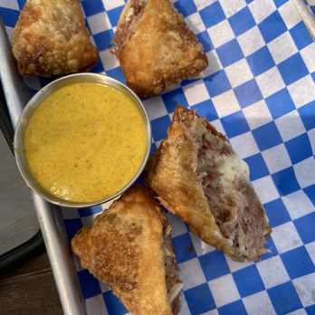 VELVET PIG - Updated December 2025 - 87 Photos & 34 Reviews - 755 ...