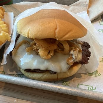 SHAKE SHACK PASADENA - Updated September 2025 - 553 Photos & 431 ...