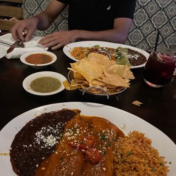 CHA CHA’S LATIN KITCHEN - 4115 Photos & 4577 Reviews - 110 W Birch St ...