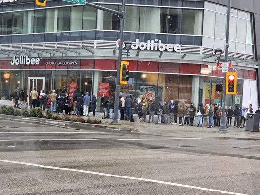 JOLLIBEE - Updated May 2024 - 36 Photos & 13 Reviews - 9850 King George Boulevard, Surrey ...