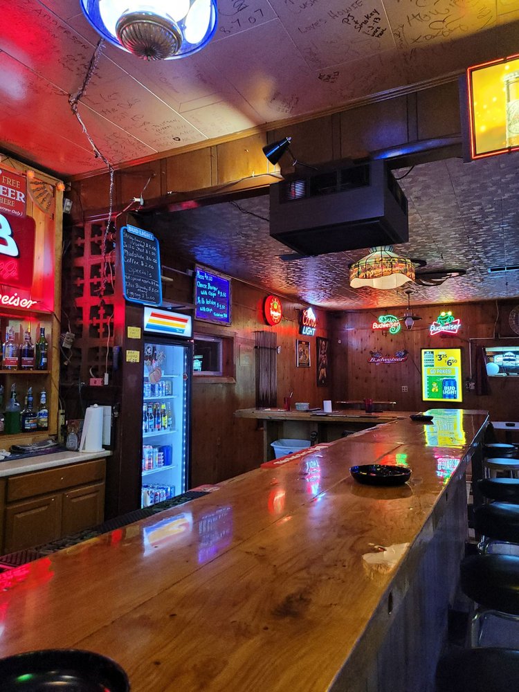 SILVER SPUR BAR & LOUNGE - Updated December 2025 - 408 Dayton St ...