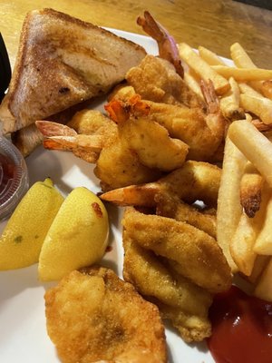 CHILI WILLIE’S BAR AND GRILL - Updated October 2025 - 18 Photos & 37 ...