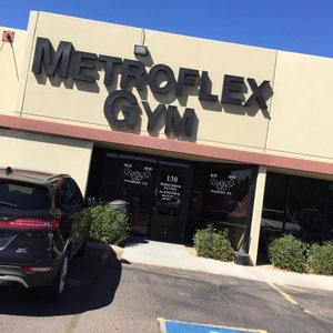 METROFLEX GYM - 22 Photos & 34 Reviews - 1950 W Rose Garden Ln, Phoenix ...