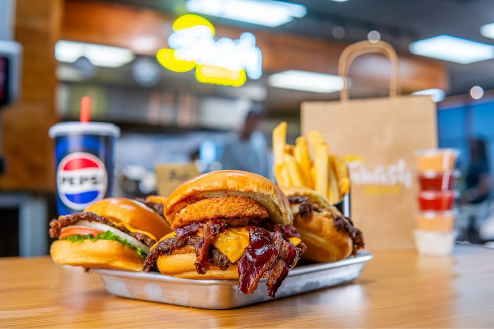 SMASH BROS BURGERS - Updated December 2025 - 173 Photos & 121 Reviews ...