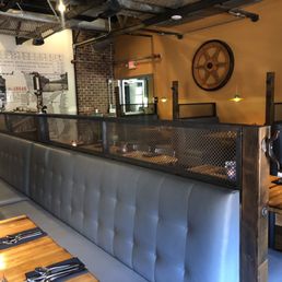 BREAKNECK TAVERN - Updated November 2024 - 326 Photos & 389 Reviews ...