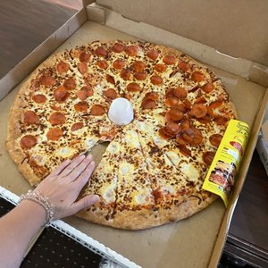 ONE GUY PIZZA - Updated July 2024 - 111 Photos & 345 Reviews - 1101 ...