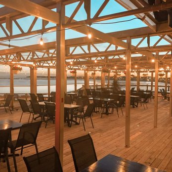 THE SUNSET ROOM AT THE SHIPYARD - Updated January 2026 - 370 Water ...