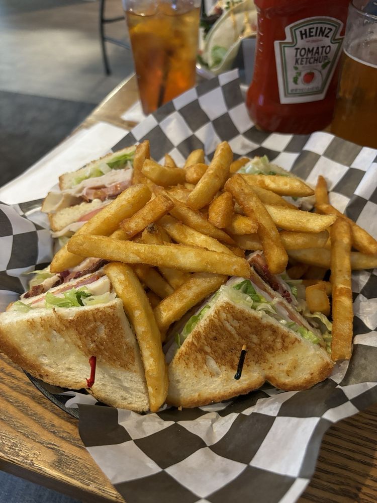 THE SHANTY DOVER/ROLLINSFORD - Updated October 2025 - 20 Photos & 28 ...