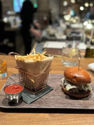 REVEL LOUNGE - Updated November 2025 - 61 Photos & 23 Reviews - 715 W ...