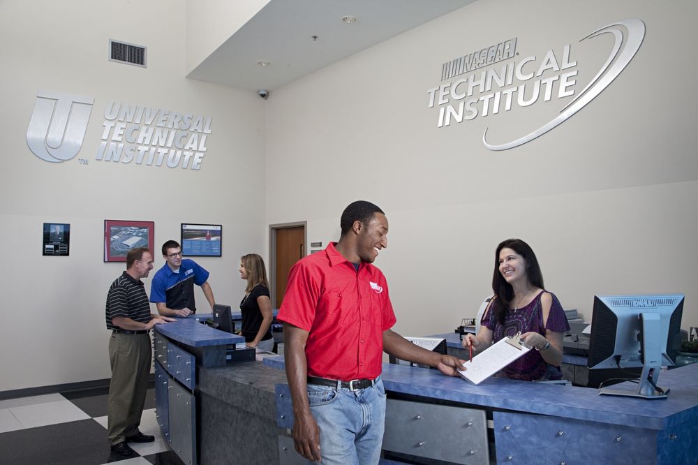 UNIVERSAL TECHNICAL INSTITUTE - Updated January 2026 - 10 Photos & 12 ...