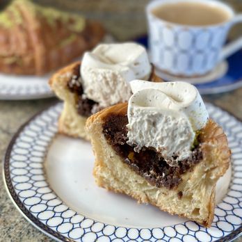 BARTHOLOMEW BAKERY - Updated July 2024 - 142 Photos & 31 Reviews - 14 ...