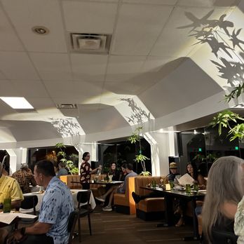 LEHUA RESTAURANT - 43 Photos & 17 Reviews - 600 Imiloa Pl, Hilo, Hawaii ...