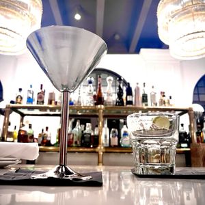 SHINDIGS COUNTRY KITCHEN BAR & STAGE - Updated September 2025 - 150 ...