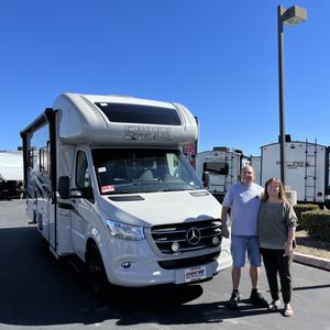 GIANT RV - Updated September 2025 - 164 Photos & 467 Reviews - 24700 ...