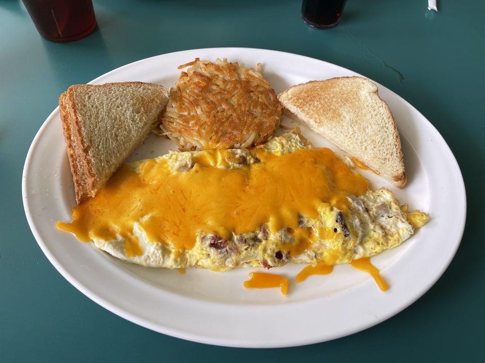 KETTLE RESTAURANT - Updated May 2025 - 13 Reviews - 5302 San Bernardo ...
