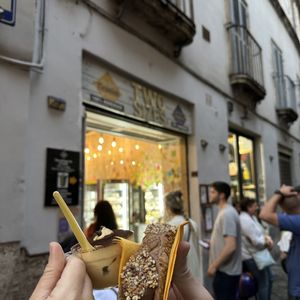 TWO SIZES - 203 Photos & 135 Reviews - Via del Governo Vecchio 88, Roma ...