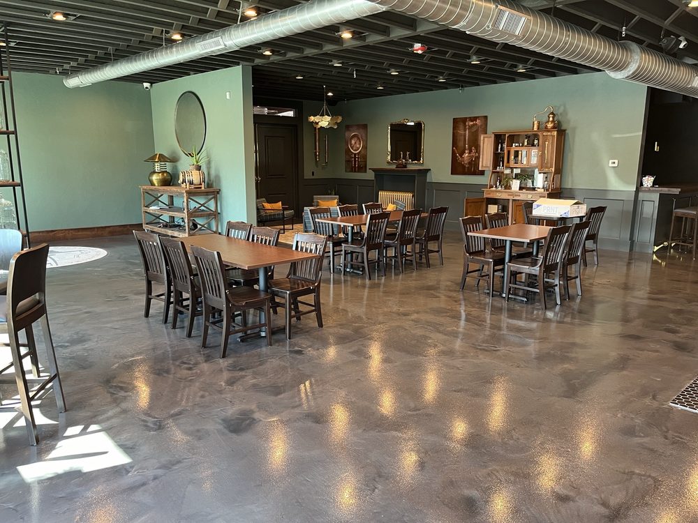 CASTLE SPIRITS DISTILLERY - Updated September 2025 - 24 Photos - 1249 ...