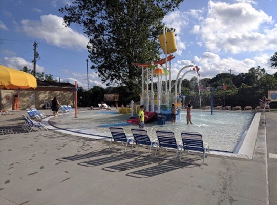 FRANKLIN FAMILY AQUATIC CENTER - 396 Branigin Blvd, Franklin, Indiana ...