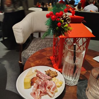 LIMESTONE ROOFTOP - Updated October 2025 - 87 Photos & 62 Reviews - 68 ...