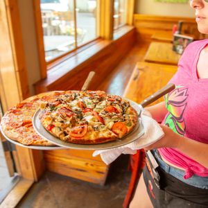 THE SLOGAR BAR & RESTAURANT - 47 Photos & 121 Reviews - Southern - 517 ...