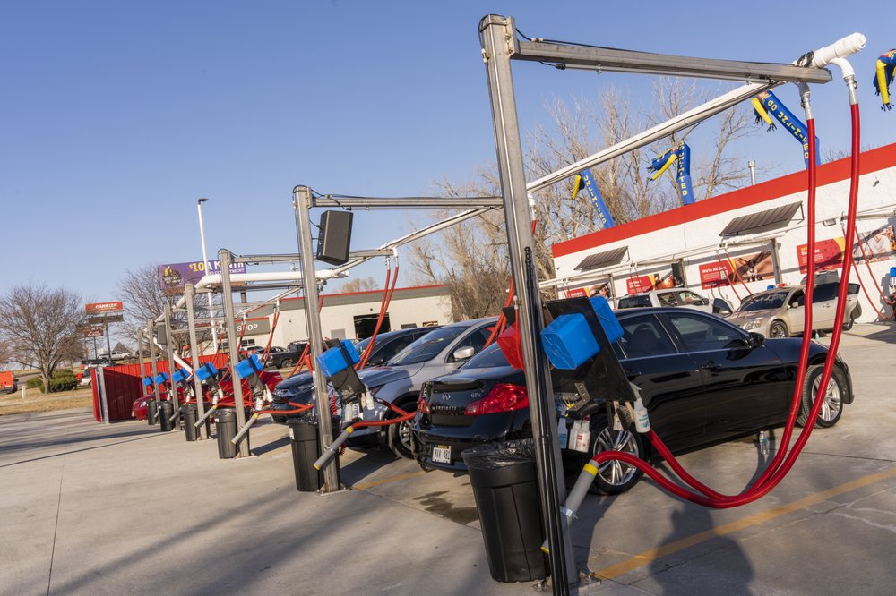 RUSSELL SPEEDERS CAR WASH - NORTH 90TH STREET - Updated February 2026 ...