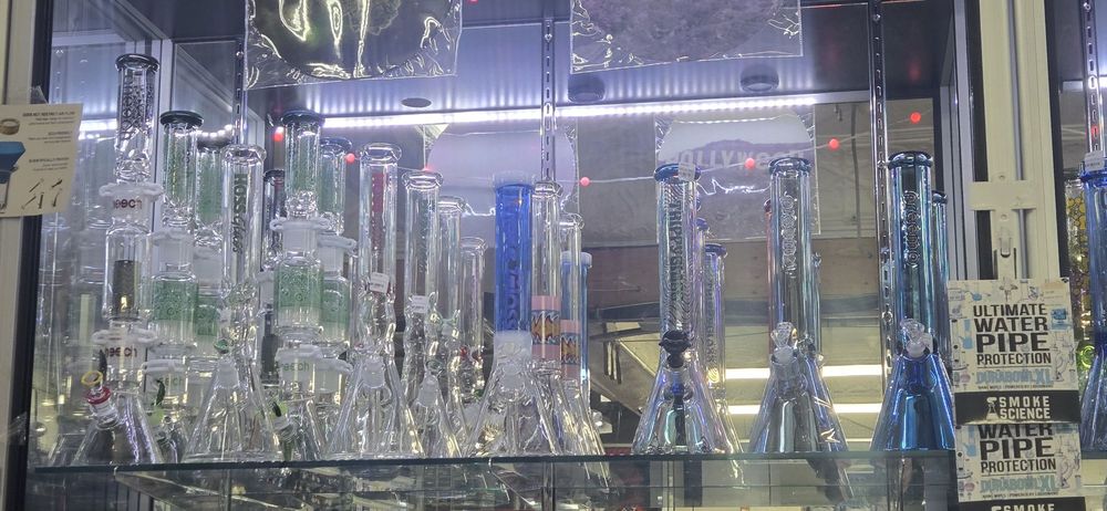 THE WEE SMOKE SHOP - Updated May 2026 - 46 Photos & 12 Reviews - 69 ...