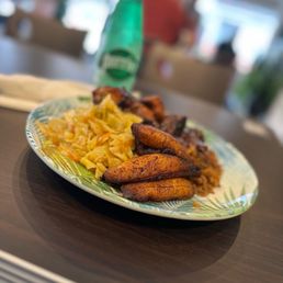 QUEEN TRINI LISA - Updated October 2025 - 184 Photos & 130 Reviews ...