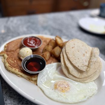 OTRO CAFE - Updated December 2025 - 1245 Photos & 1306 Reviews - 6035 N ...