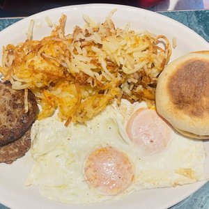 CHIX CHICKEN & WAFFLES - Updated July 2025 - 35 Central Ave NW, Le Mars ...