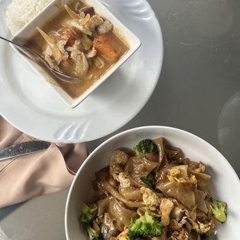 MU - Updated November 2024 - 366 Photos & 471 Reviews - 309 W State St ...