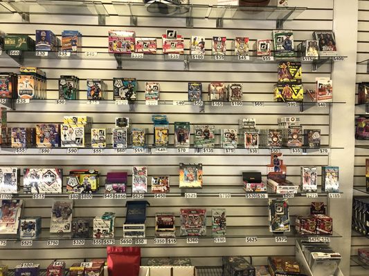 THE TRADING CARD CLUB - Updated June 2024 - 15 Photos & 12 Reviews ...