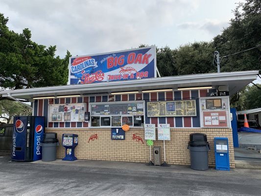 BIG OAK DRIVE IN & BAR-B-QUE - Updated June 2024 - 100 Photos & 214 ...