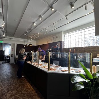 LYNETTE - Updated March 2025 - 67 Photos & 38 Reviews - 3753 42nd Ave S ...