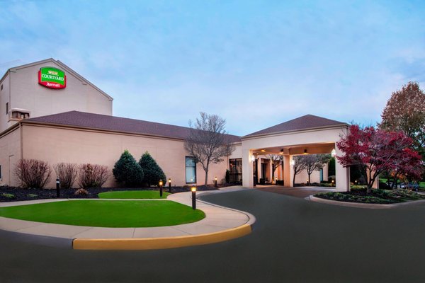 COURTYARD BY MARRIOTT WILMINGTON NEWARK/CHRISTIANA MALL - Updated ...