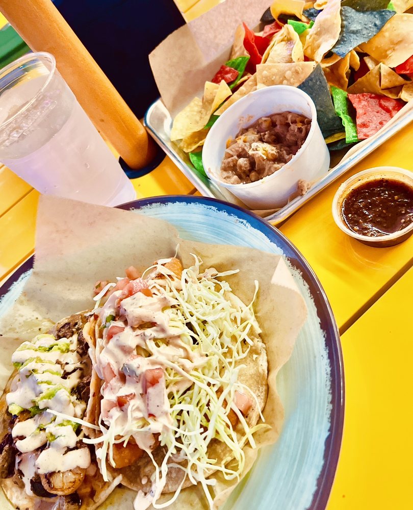 JOHNNY MAÑANAS - OCEAN BEACH - Updated July 2024 - 73 Photos & 60 ...