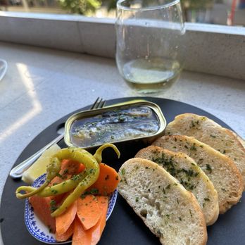 LONELY SIREN - Updated April 2025 - 132 Photos & 52 Reviews - 1501 Pike ...