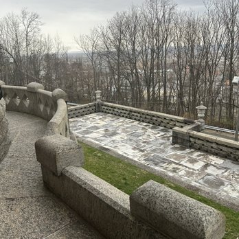 LAMBERT TOWER - Updated December 2025 - 25 Photos - Lambert Castle ...