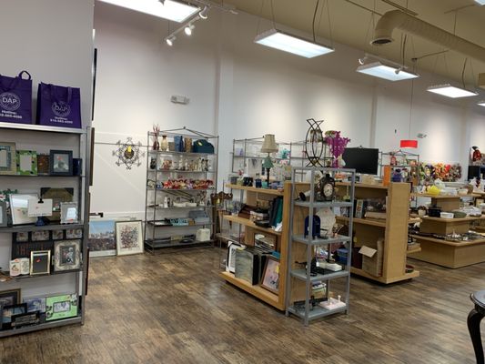 THRIFT & THRIVE - Updated December 2025 - 14 Photos - 1061 Pontiac Rd, Drexel Hill, Pennsylvania ...